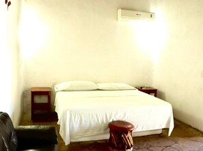 Individualmente mobiliados, escrivaninha, Wi-Fi de cortesia