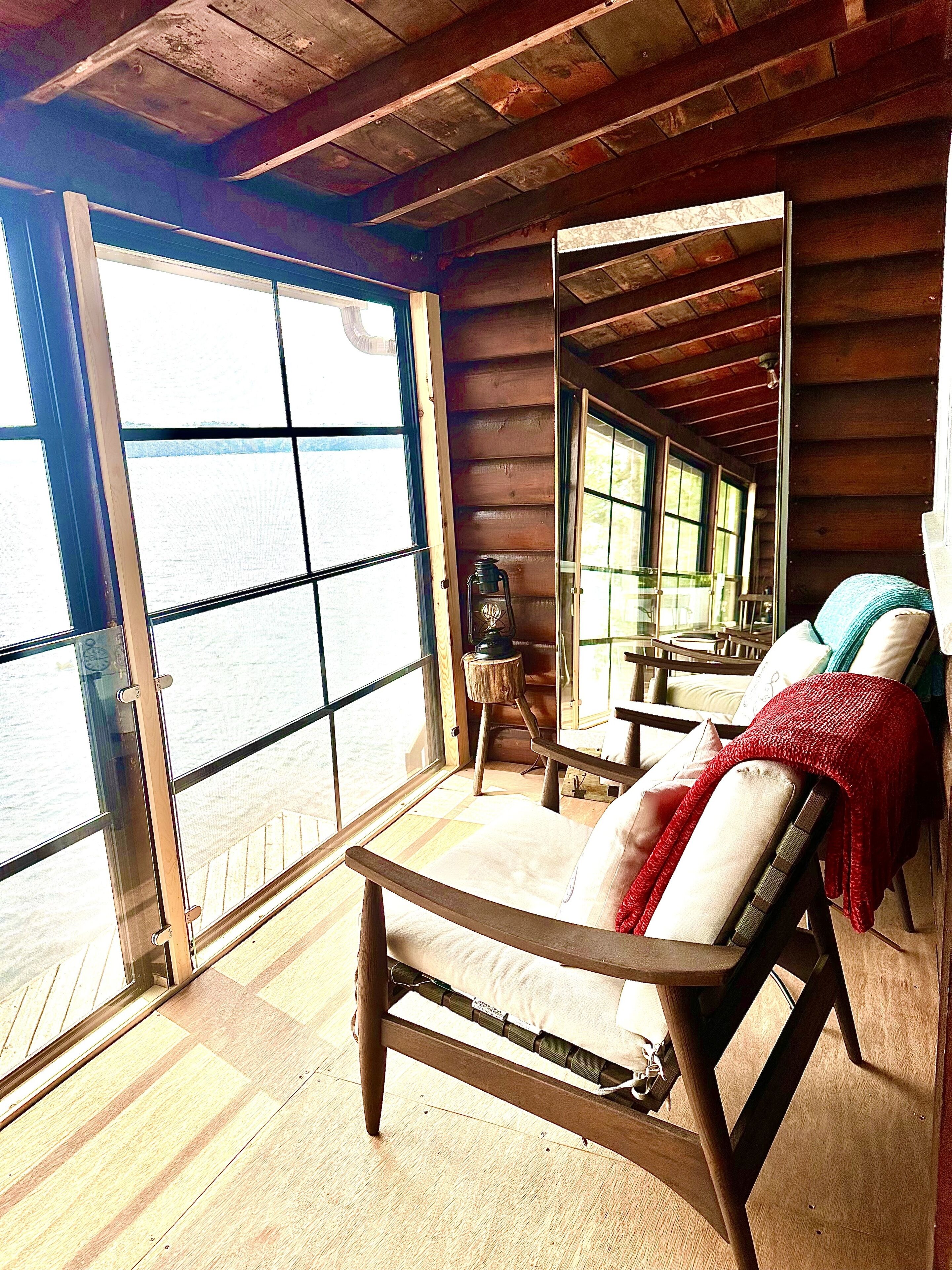 *Loons Landing * Gull Lake 2 Cottages + Sauna + Fishing + 700 Ft Lake Frontage - Kawartha Lakes