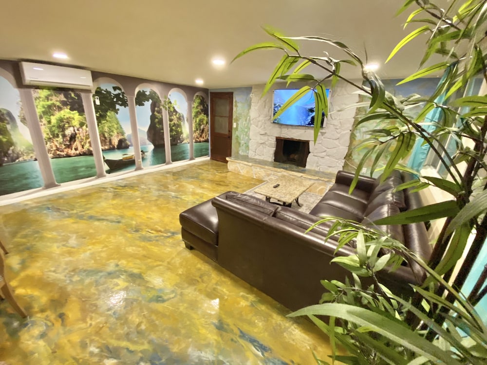 Near Disneyland And Convention Center 6 Bedroom 3 Bathroom - 부에나 파크
