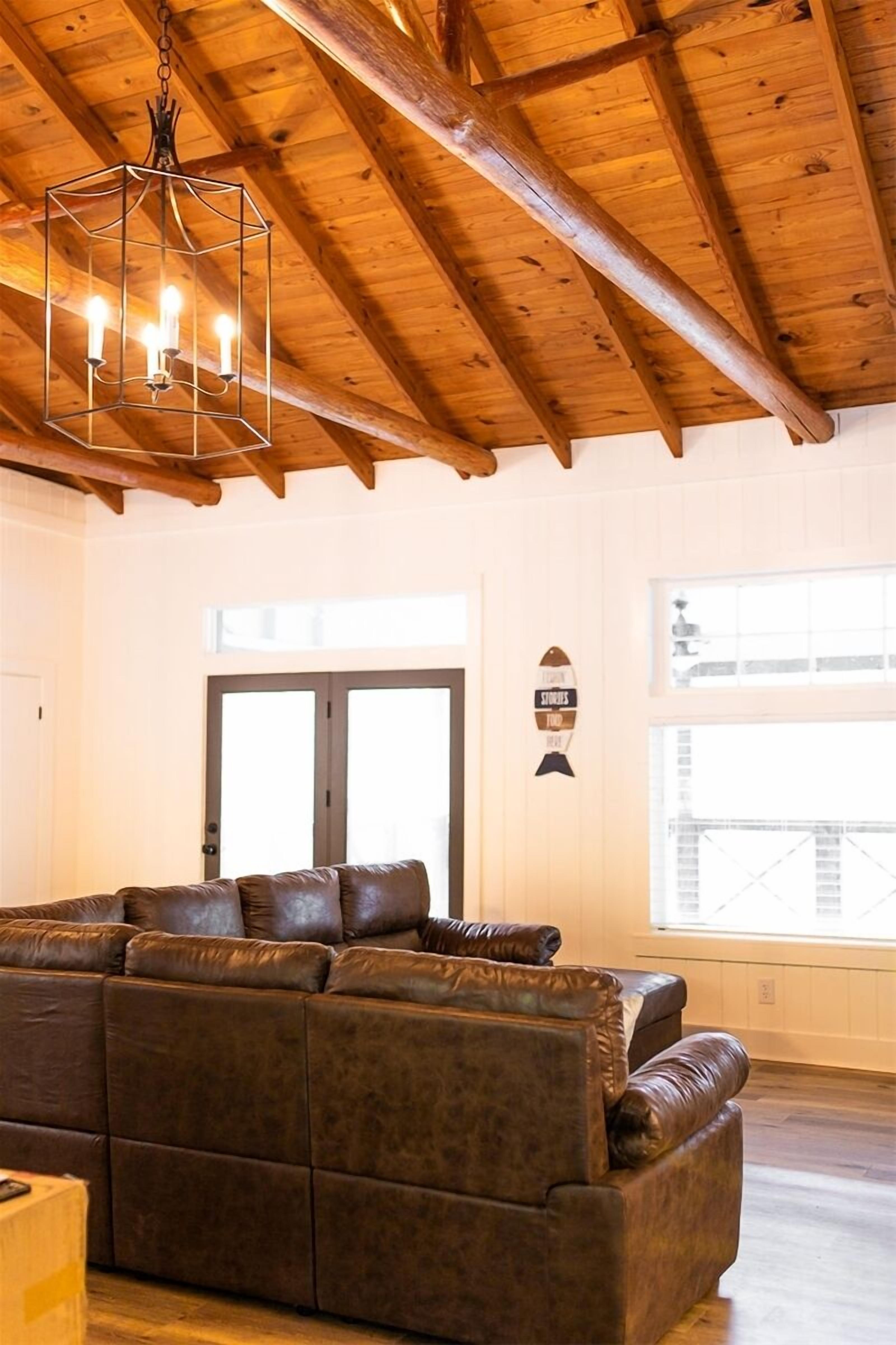 Chalet Premiere At Signal Point - Guntersville, AL