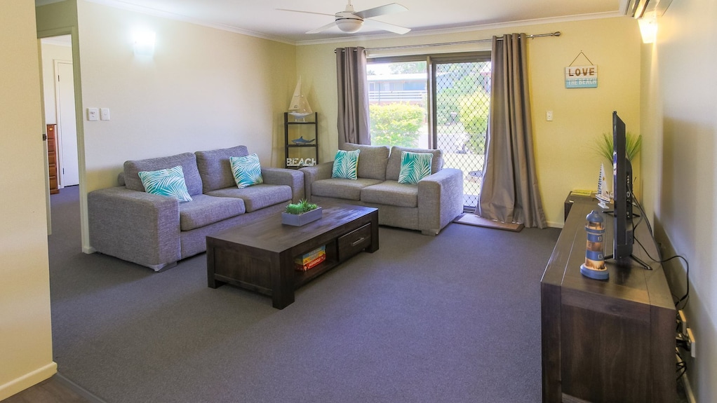 Hibiscus Holiday Home - Hervey Bay