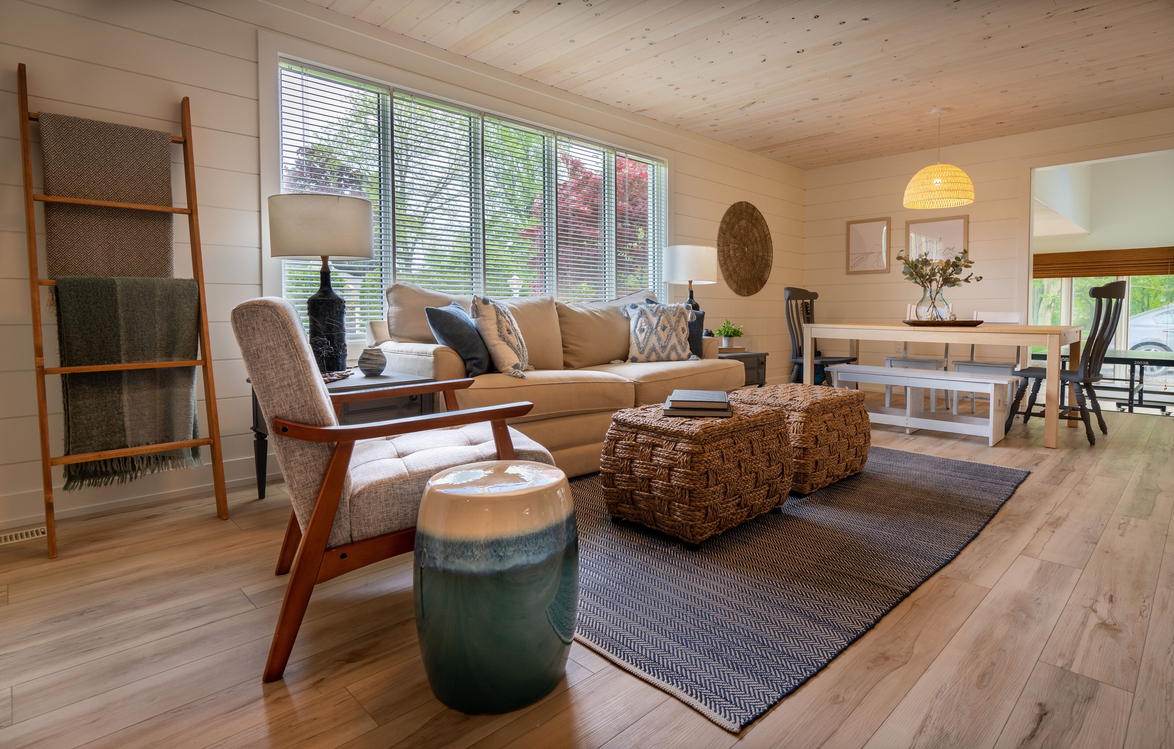 Newly-renovated, 3-bedroom Cottage + Bunkie, Steps To Private Beach, Grand Bend! - Ontario