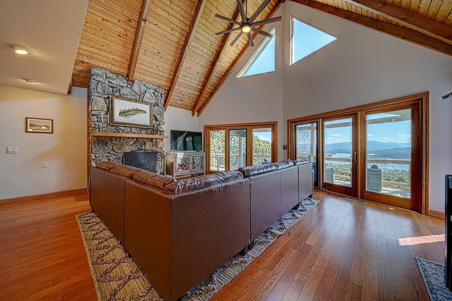 New Hot Tub, Firepit, And 5 Mins To Lake Chatuge, Breathtaking Views - Young Harris, GA