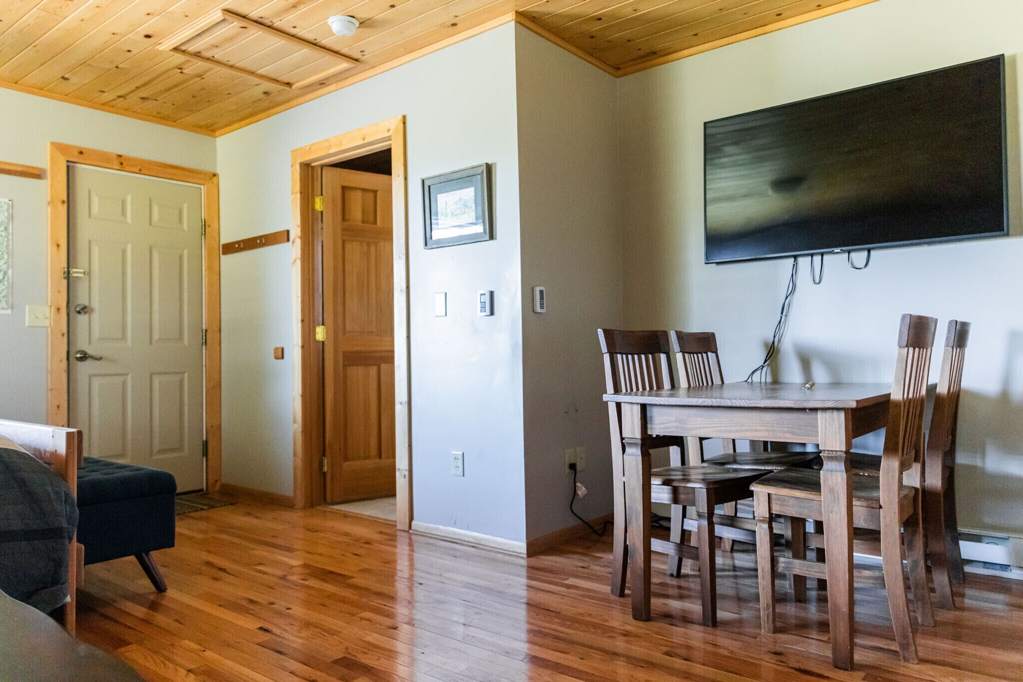 Yellowstone Cabin #5 At Gallatin Canyon Cabins - Big Bear Lake, Montana