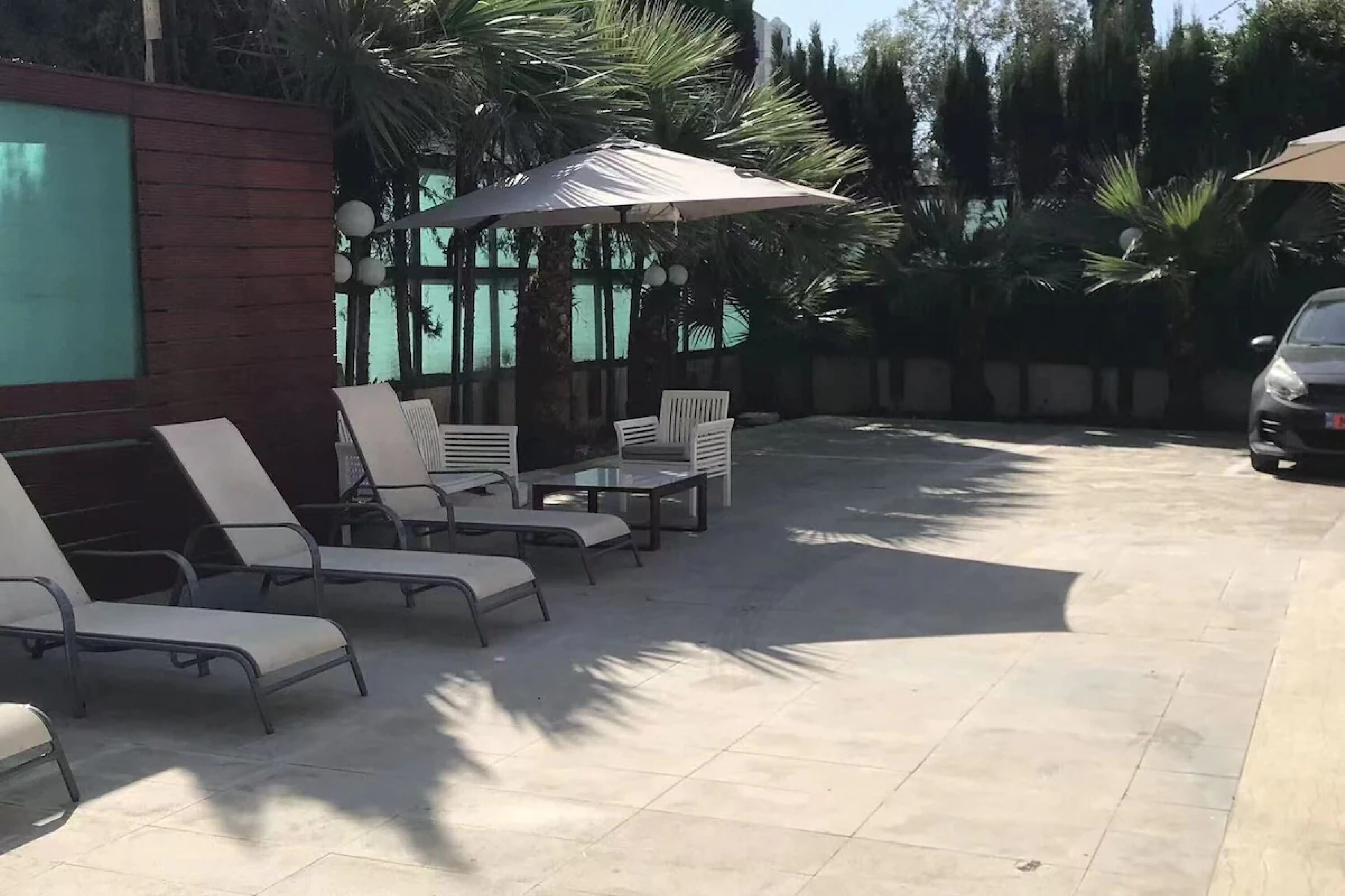 Piscina externa sazonal