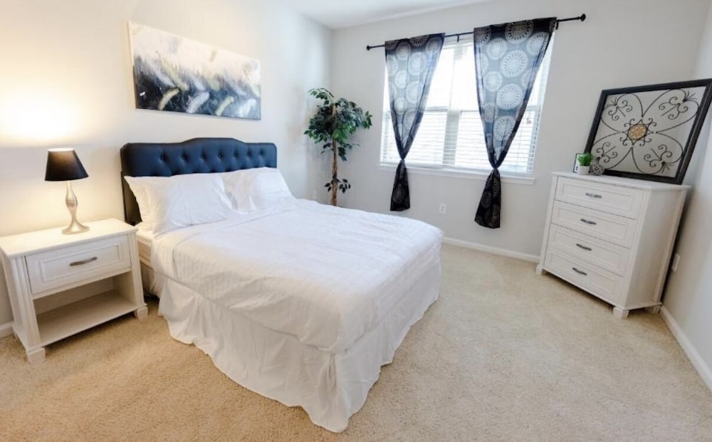 Modern Condo At Perimeter - Dunwoody, GA
