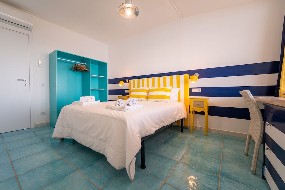 Domus Capri With Private Pool 15063044ext0609 - Italy