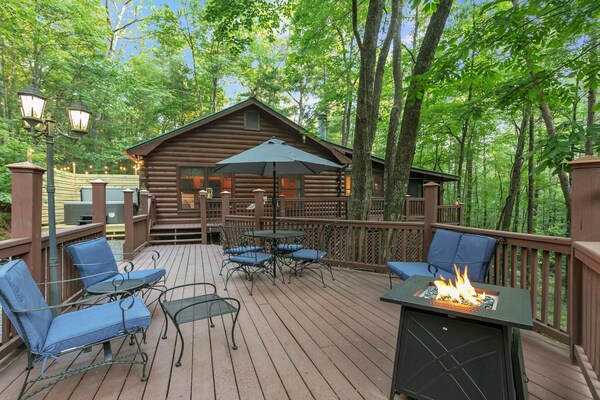 **New**charming Cabin| Hot Tub| Great Location|* 6 Miles To Br Couples| Families - Blue Ridge, GA