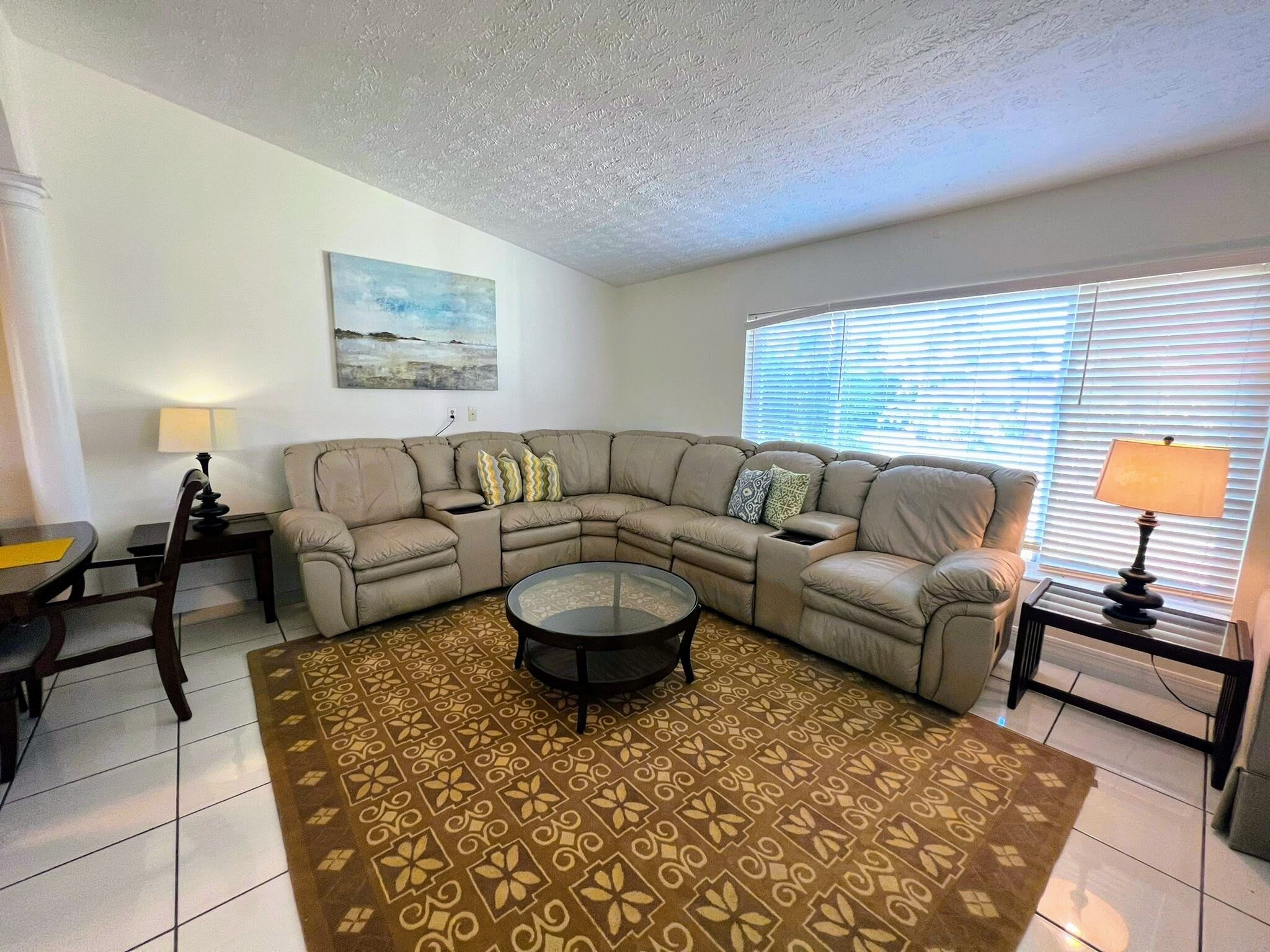 Seaside Oasis! Dog-friendly, Waterfront, Private Dock, Saltwater Pool & Spa, - Apollo Beach, FL