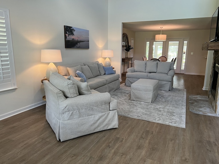 Riverfront Home On Deep Water <Br> - Sleeps 12 - Kingsland, GA