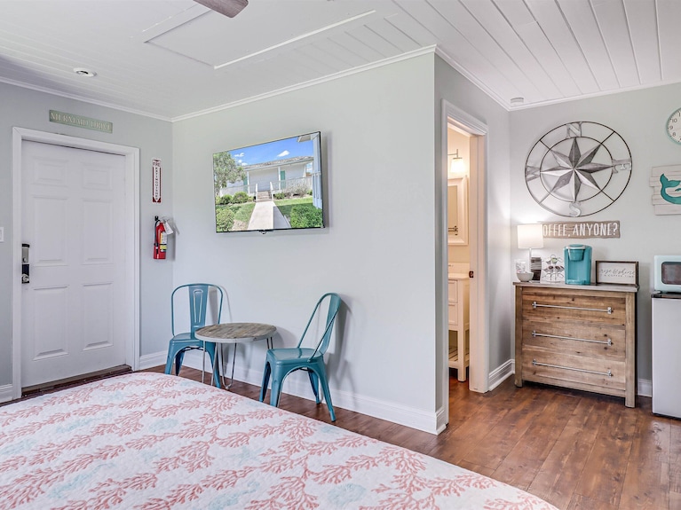 Cottage 2, Located In Town, Walking Distance To Marina And Festival Grounds. - Texas