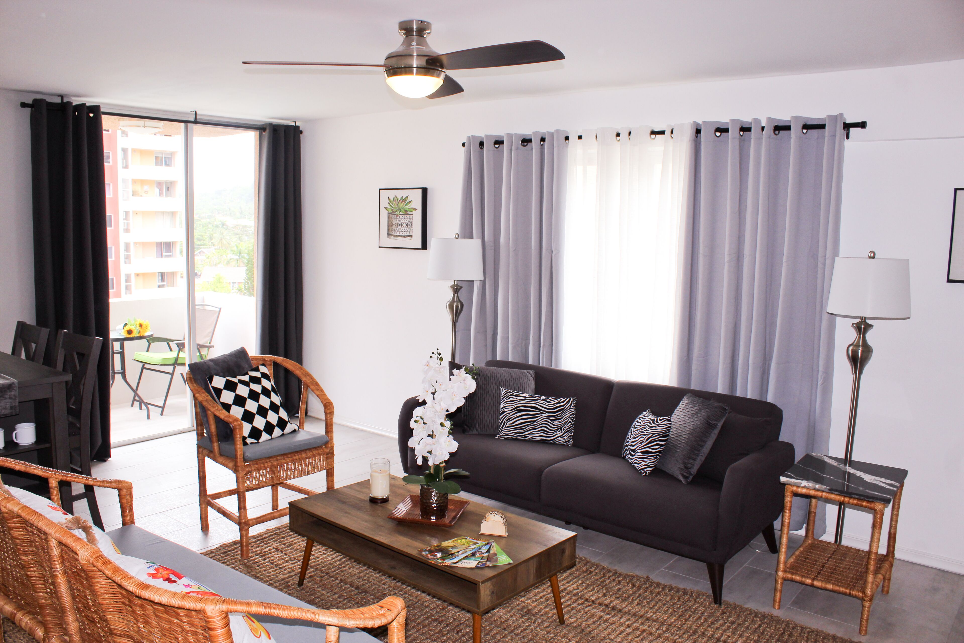 Newly Renovated Ocean View Condo - With Beach Access - Ocho Ríos