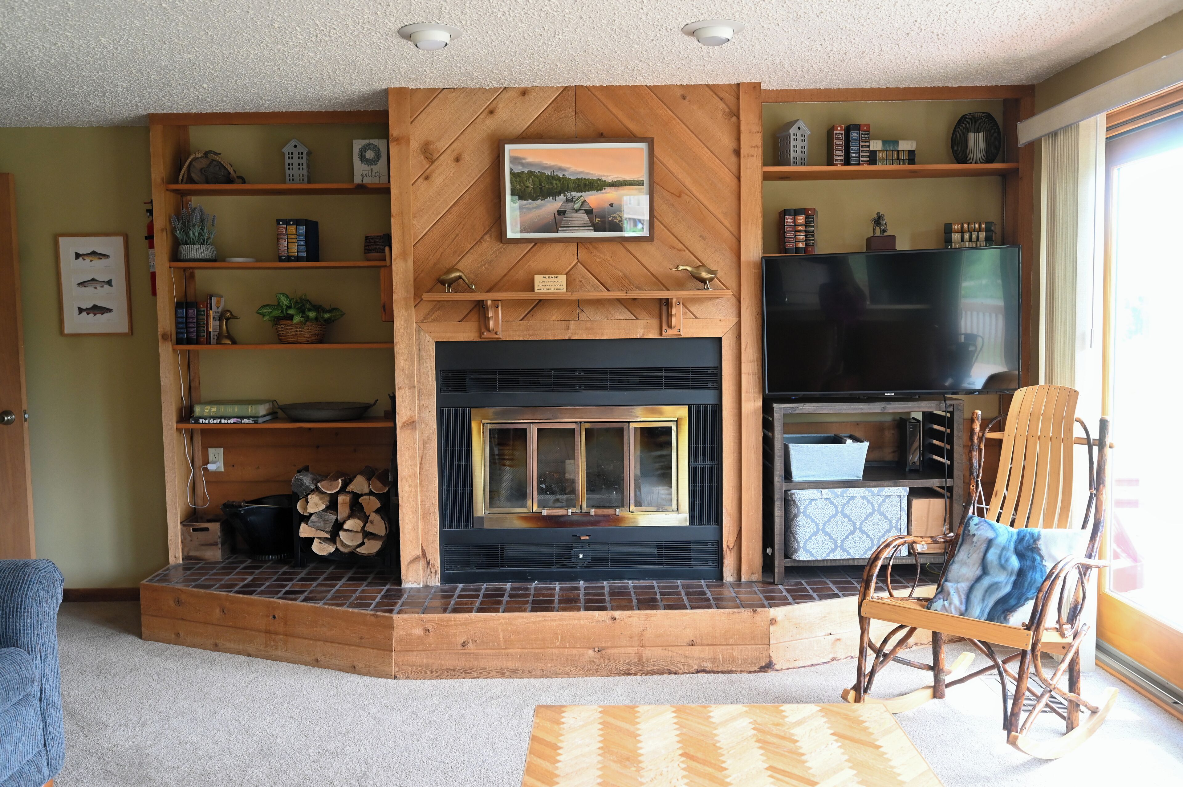 Spacious 5 Beds,2 Full Baths Golf, Ski, Sleeps 6, King Bed, Wi-fi Close To Lakes - Michigan