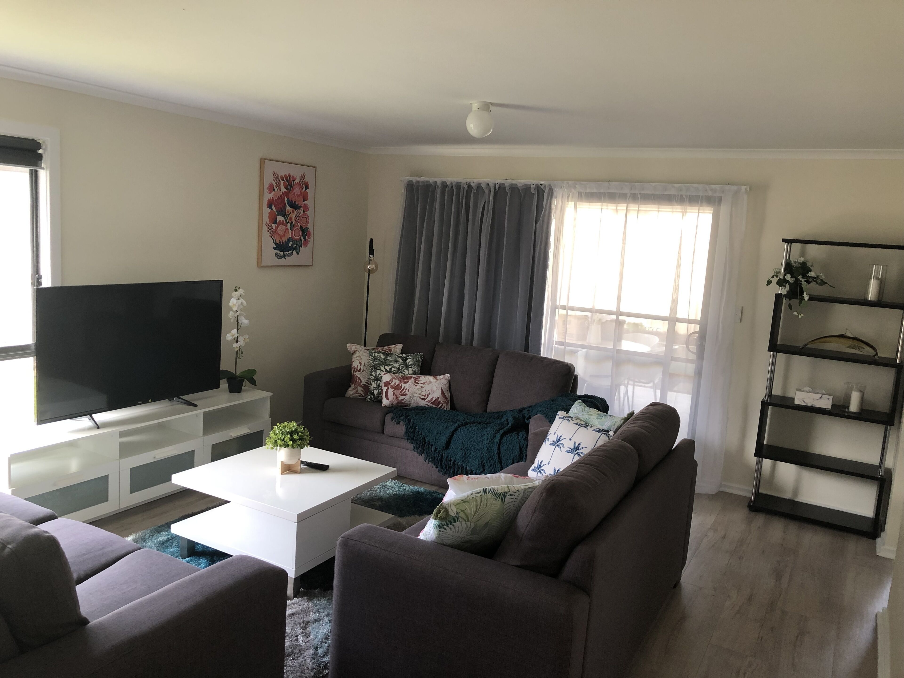 Cande On Wheelton-centrally Located  Holiday Getaway Home In Kingscote! - Kingscote