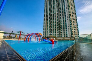 Piscina exterior, da(s) 7:00 à(s) 8:00, espreguiçadeiras 