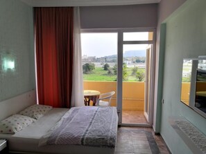 Quarto Duplo Familiar para 1 Pessoa | Ferro/tábua de engomar, Wi-fi grátis 