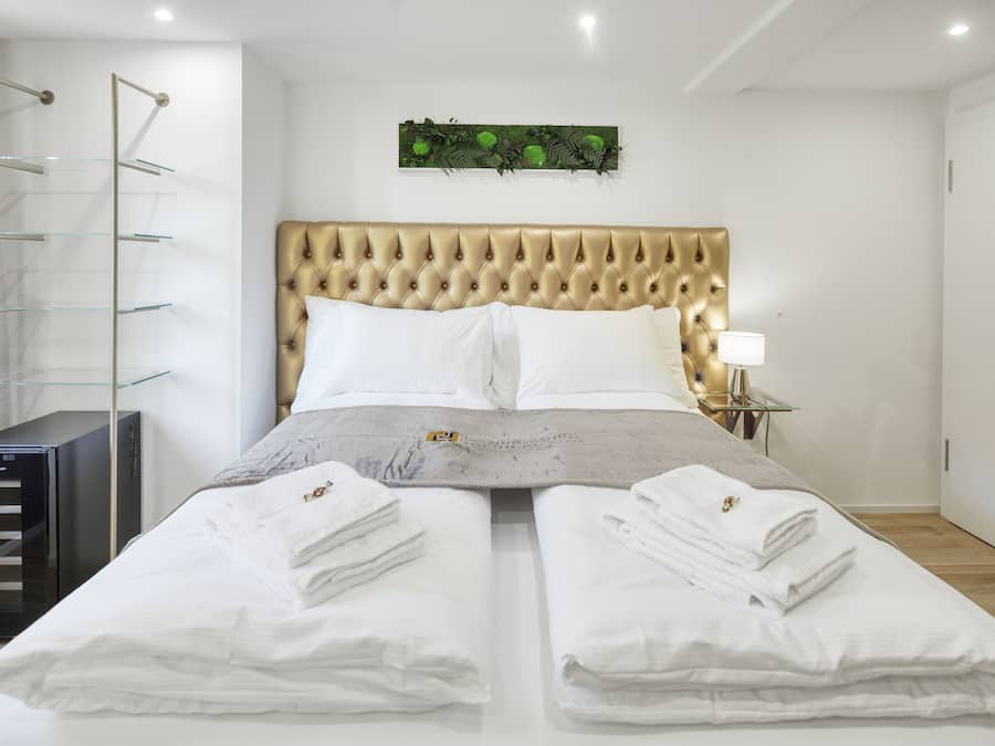 Estúdio Deluxe | Cortinas/cortinados opacos, ferro/tábua de engomar, Wi-fi grátis