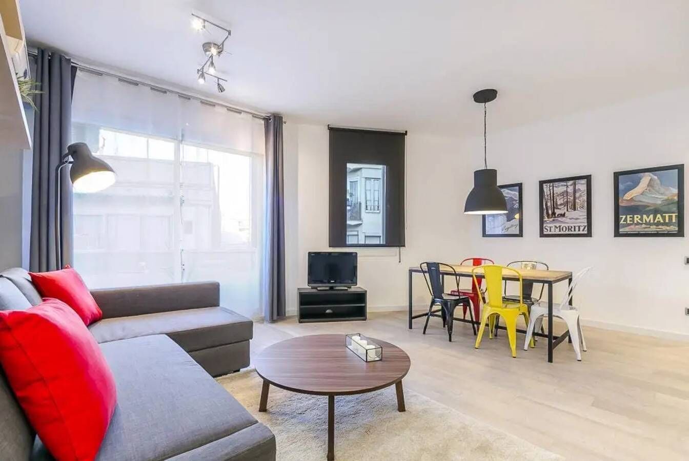 51sam1021 Modern Apartment Near Montjuic - Aeropuerto Josep Tarradellas Barcelona-El Prat (BCN)