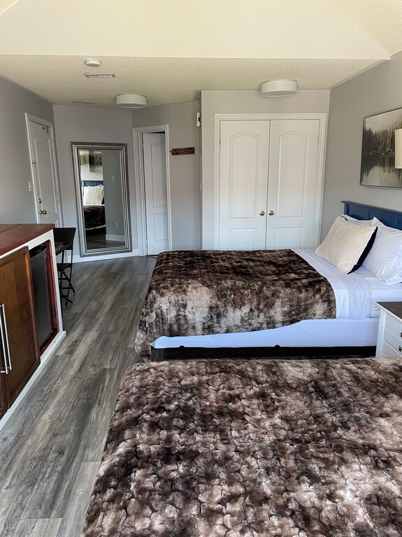 Spacious Resort Studio In Collingwood - 9 Min From Blue Mountain! - Collingwood