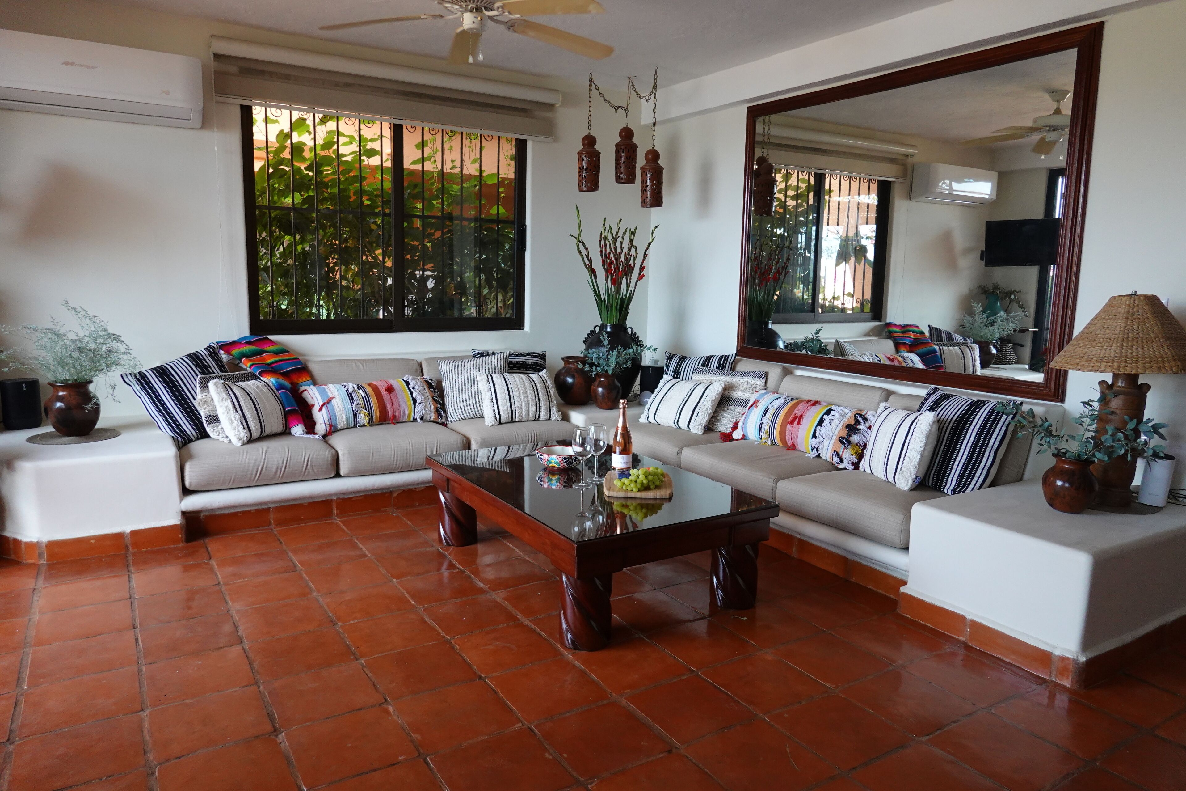 Beautiful Condo With Gorgeous Ocean View 5 Min Walk From The Best Beach In Zihua - Zihuatanejo