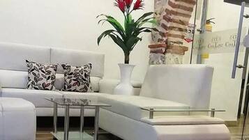 Televisor de ecrã plano de 32 polegadas com canais por cabo, televisor