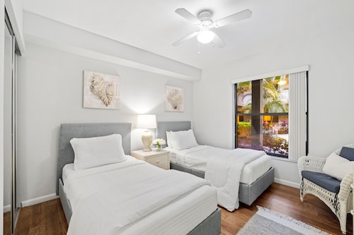 Bonita Bay, Private Beach Access Plus Amenities - Lover's Key State Park, Fort Myers Beach