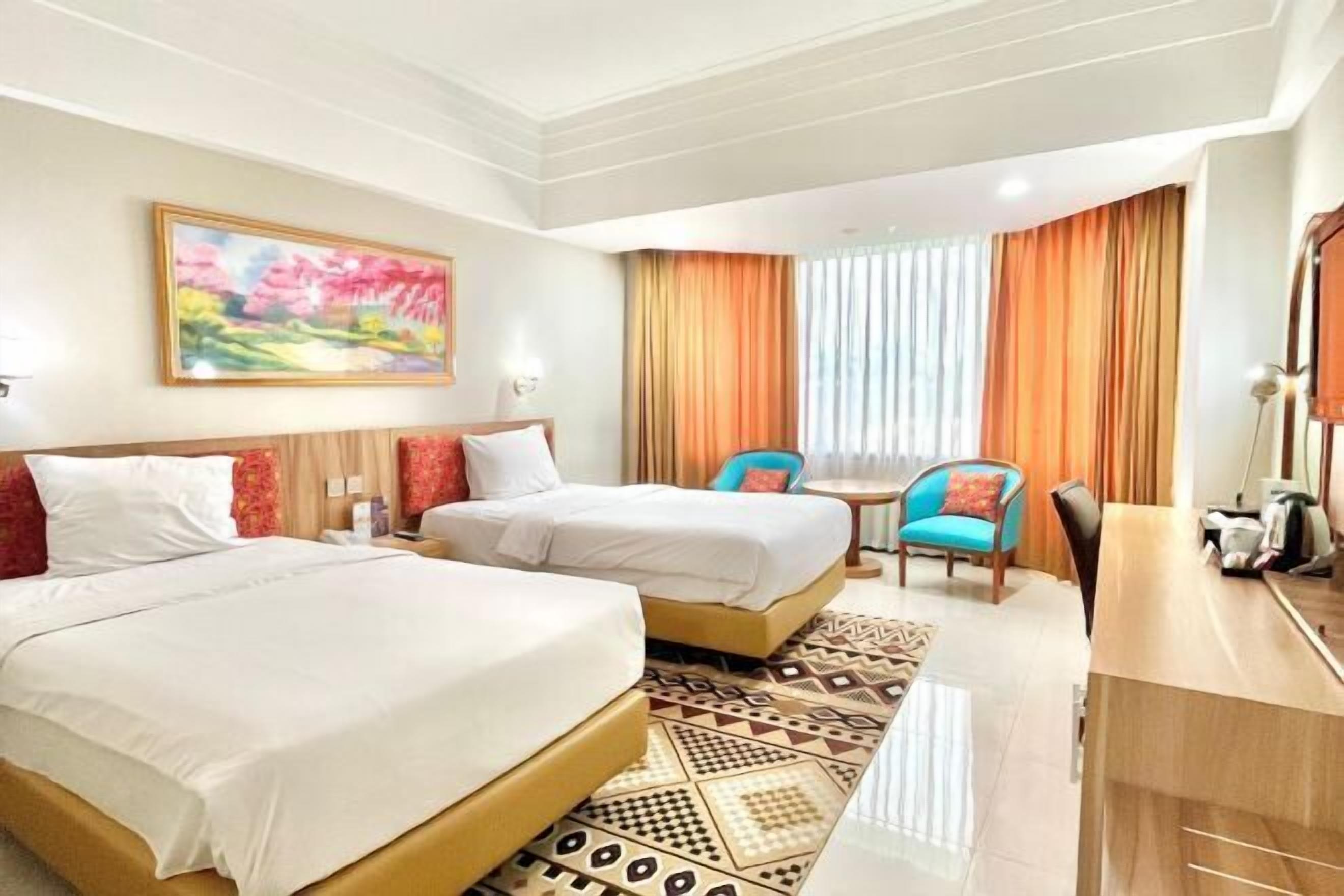 Secretária, secretária adequada para computadores portáteis 