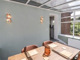 Casa de Campo | Cozinha privada | Um frigorífico, uma máquina de lavar louça, uma chaleira elétrica 