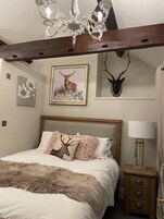 Casa | 5 quartos, ferros/tábuas de passar roupa, Wi-Fi de cortesia