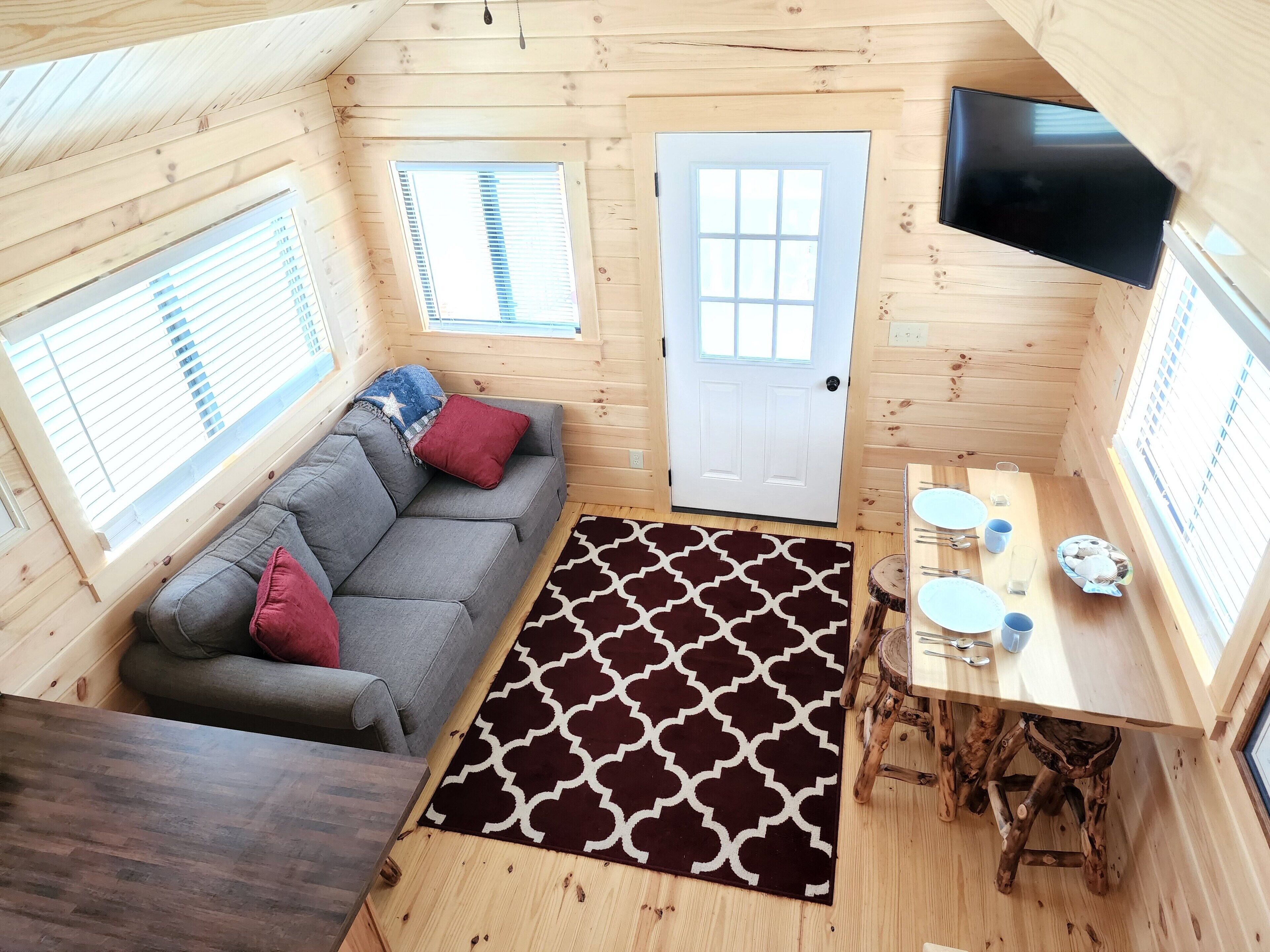 Cabin: Lower Winter Prices! Snowbirds Welcome!  Bring Your Boat For Fall Fishing - Beaufort