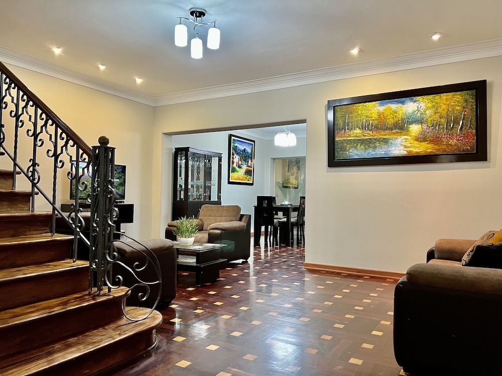 Beautiful 3 Bedrooms 3.5 Baths House In A Great Area Of Miraflores - Lima - 利馬