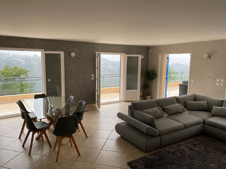 Spacious Villa With Pool In Nice - Nizza