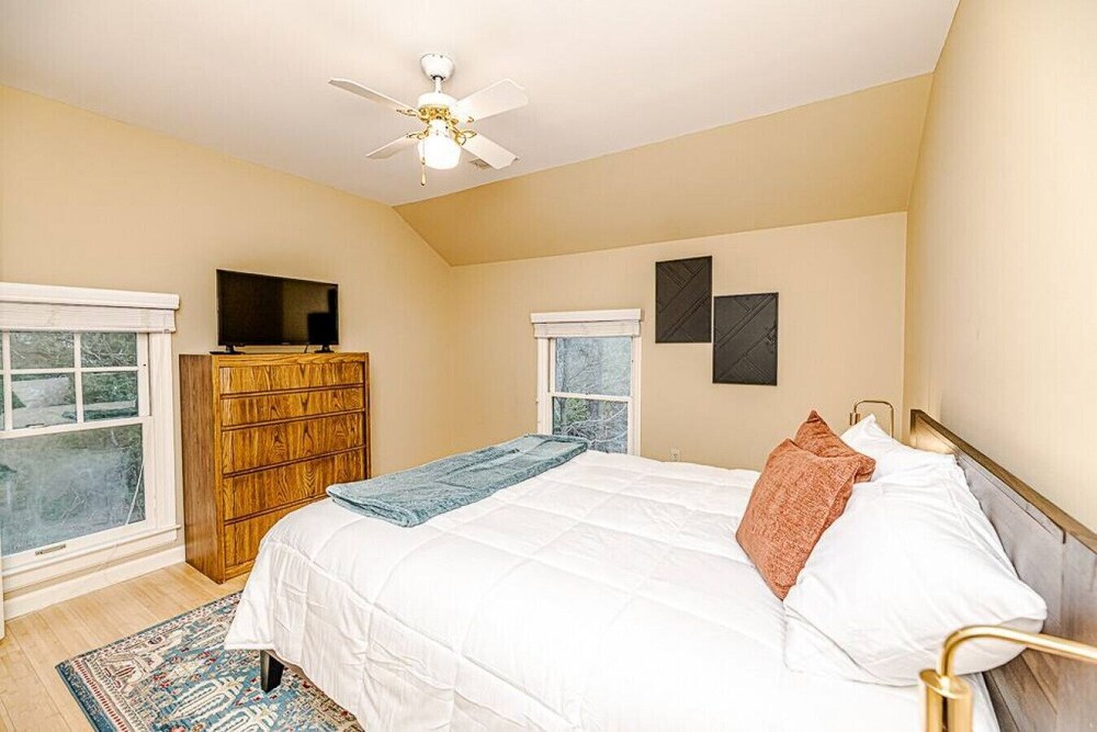 Upstairs At The Estate - Across From Sp Golf Club - Southern Pines, NC