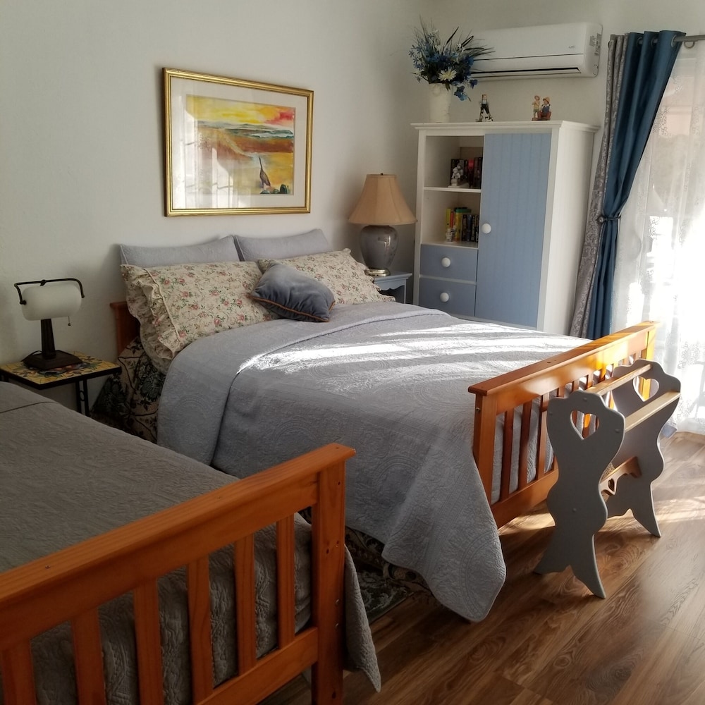 Beautiful Pet-friendly Spacious Lodge Near Yosemite & Lakes 9 Rooms/6br/12 Beds - Bass Lake, CA