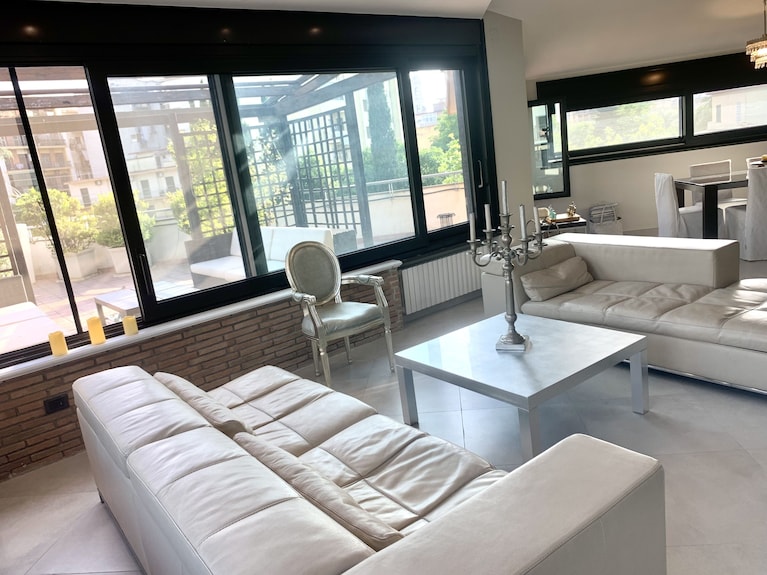 Rooftop Villa 150 M2 With Large Terrace In The Center Of Pompeii - Pompeya