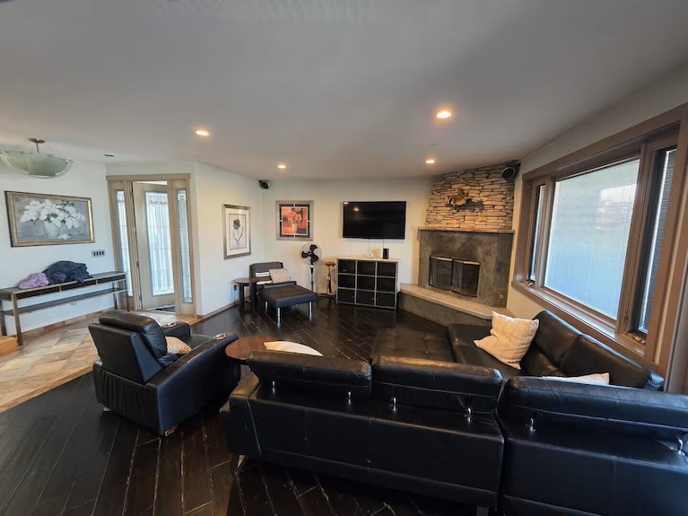 Ocean View Surf Ghetto Custom Home - San Clemente, CA