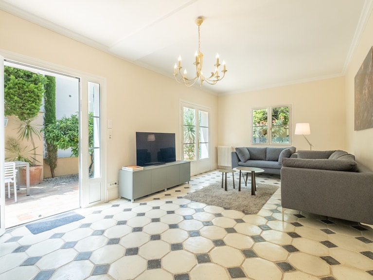 Superb Villa With Swimming Pool & Sauna - Cannes