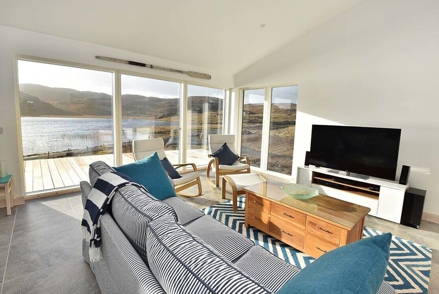 Beach Cottage, Romantic, Luxury Holiday Cottage In Dalbeg - Lewis and Harris