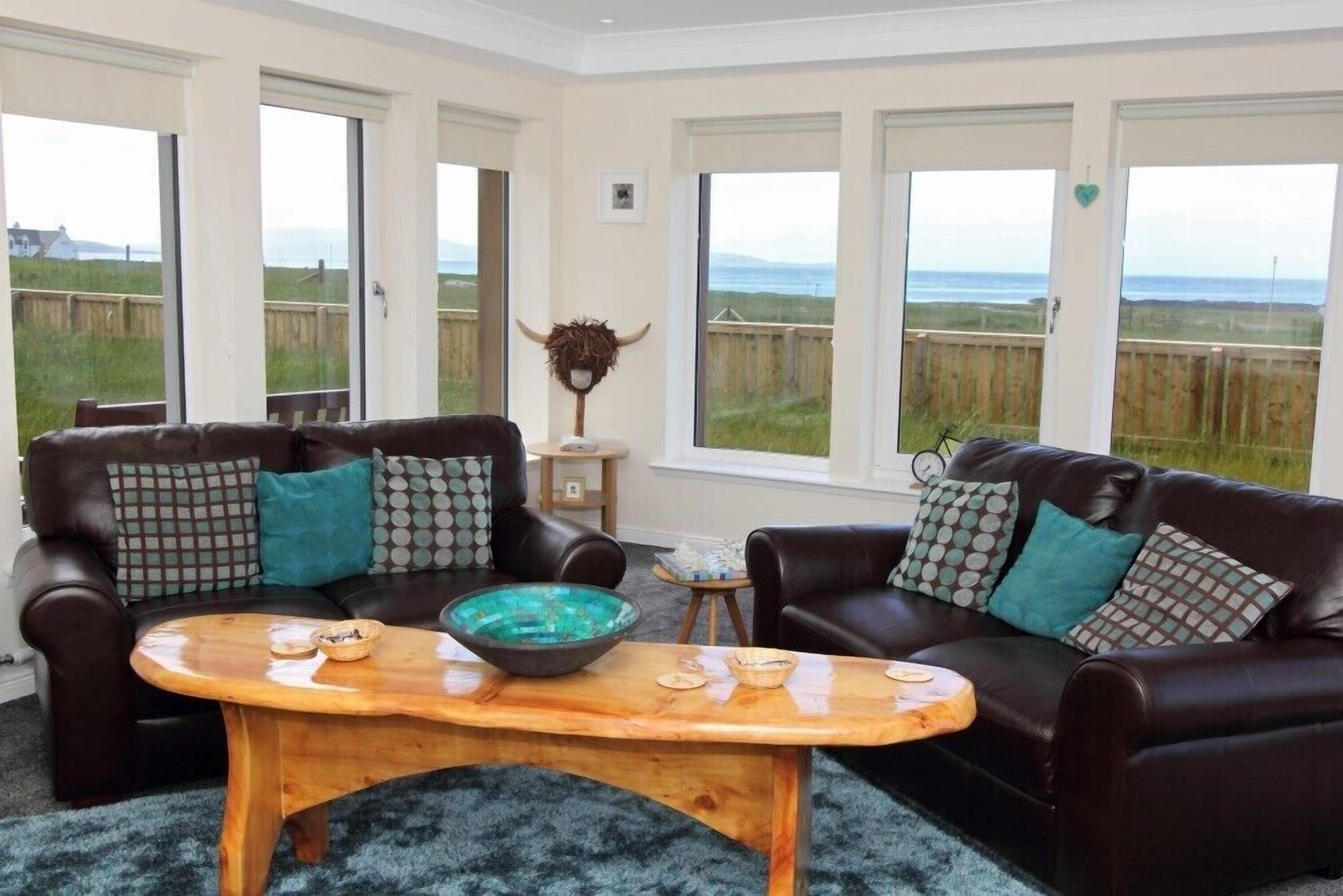 Beach View Cottage, Pet Friendly In Daliburgh, Isle Of South Uist - South Uist
