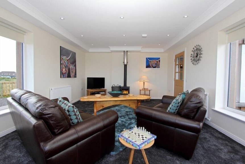 Beach View Cottage, Pet Friendly In Daliburgh, Isle Of South Uist - South Uist