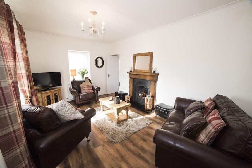 Dunraven, Family Friendly, With Open Fire In Stornoway - Harris