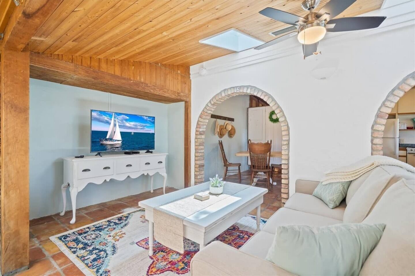 Quiet 1 Bedroom Unit A Short Stroll To The Beach! - Cocoa Beach, FL