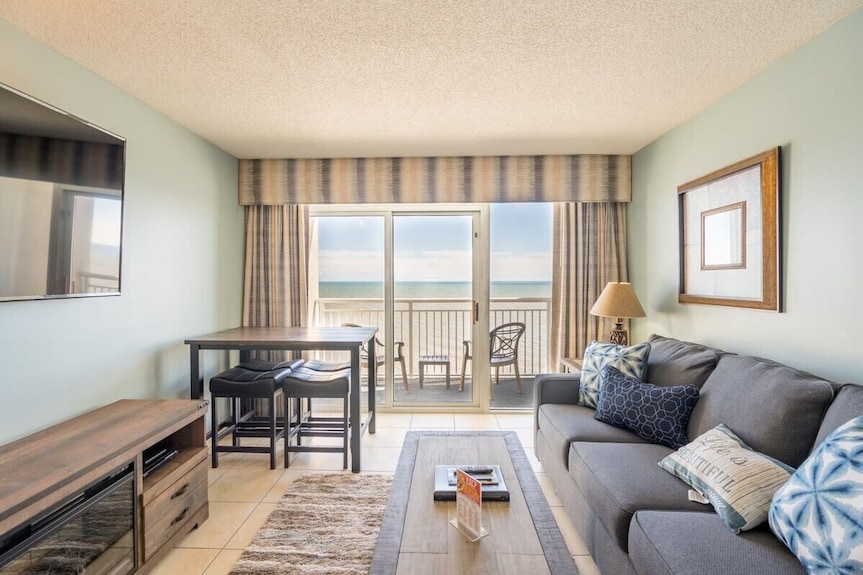 Oceanfront 1br -Camelot 1812 - Myrtle Beach, SC