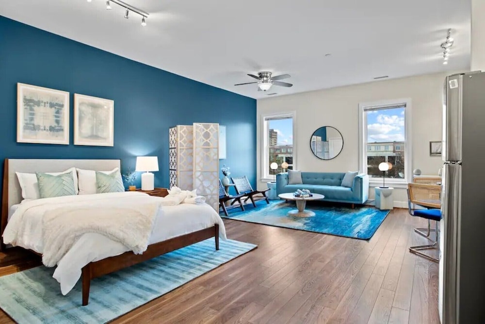 Posh Old Town Studio Apt W/complimentary Parking - Alexandria, VA