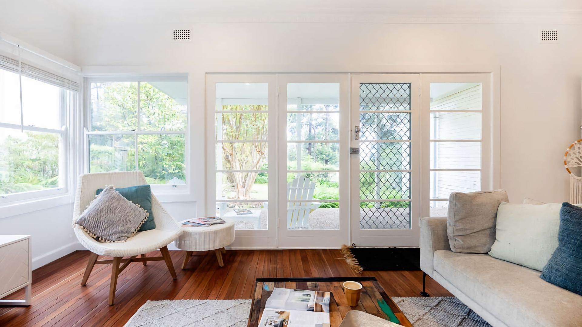 Yanderra - Discover Relaxation At This Charming Cottage Opposite The Beachside Golf Course - Ulladulla