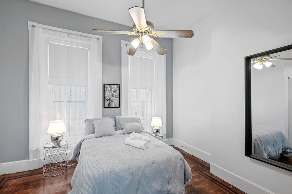 Deluxe Flat Near Everything - Philadelphia, PA