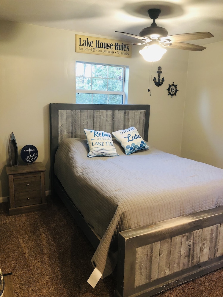 Cheerful 4-bedroom In Beautiful Dandridge - Dandridge, TN