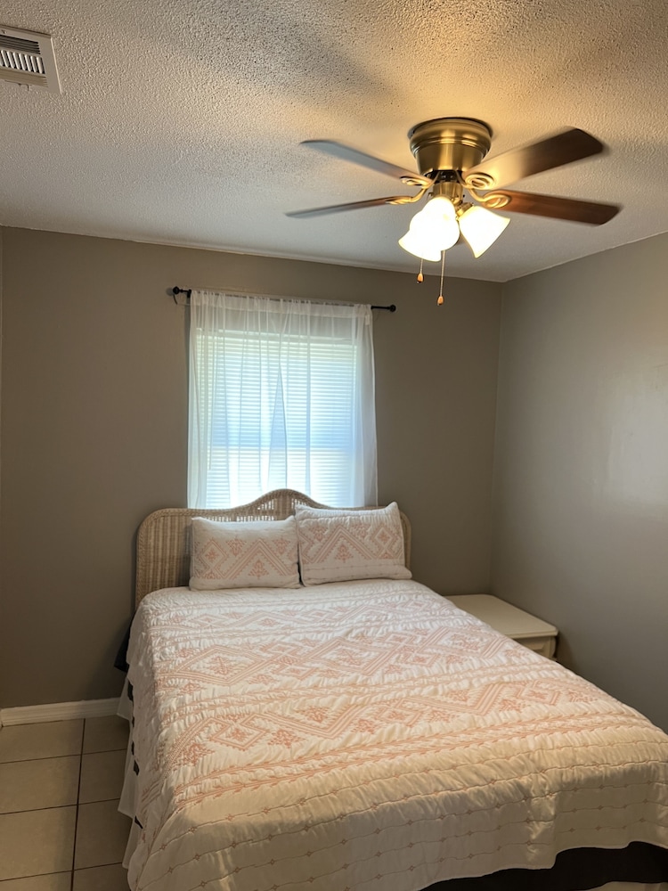 Casa Linda - Bowling Green, FL