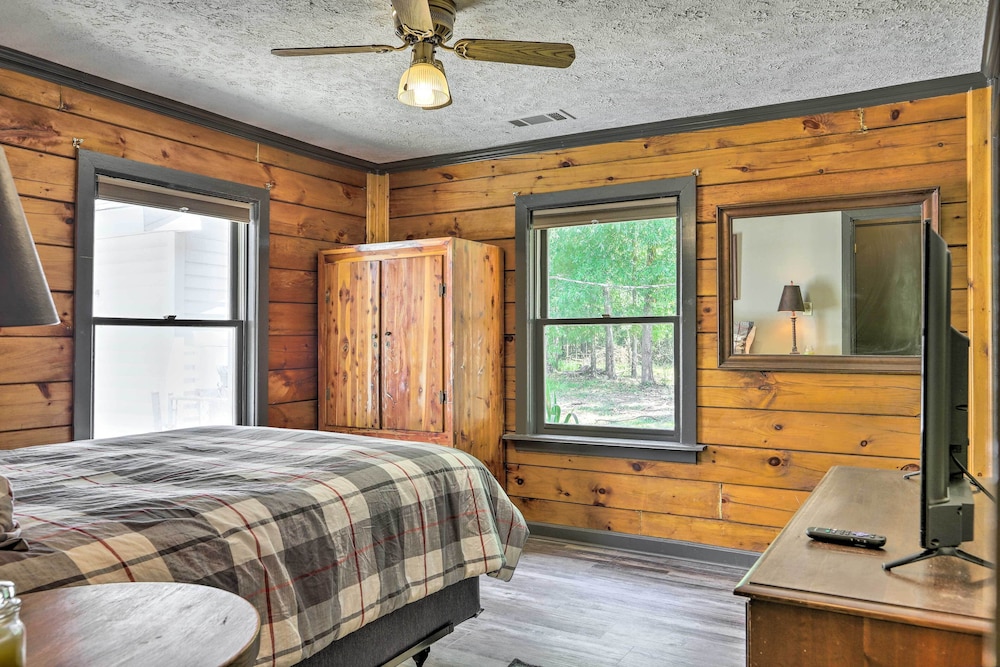 Buckhead Cabin W/ Fireplaces & Private Pool! - Lake Oconee, GA