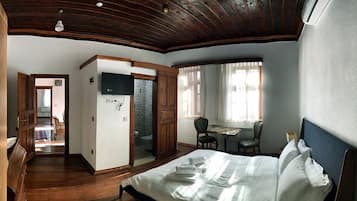 Quarto luxo | Frigobar, cofres nos quartos, roupa de cama